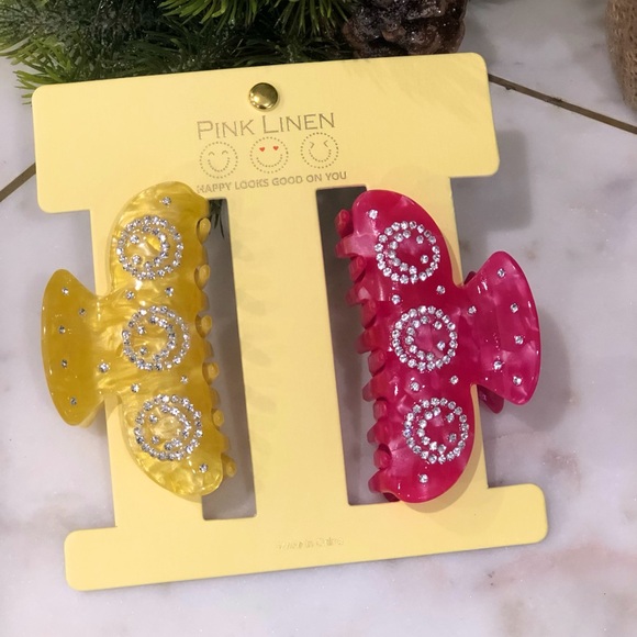 Pink Linen | Accessories | Nwt Pink Linen Smiley Face Bling Hair Claw ...